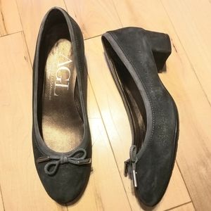 Attilio Giusti Leombruni Shoes | Agl Black Leather Belted Heel Pump 39 ...